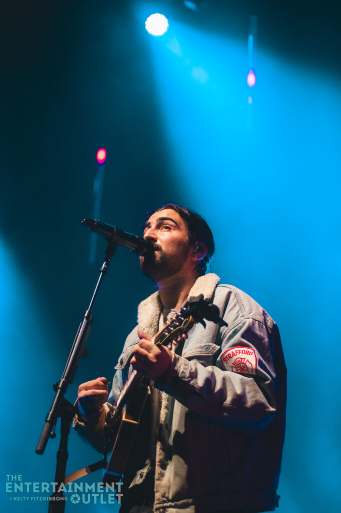 ALBUM REVIEW: Noah Kahan – Stick Season – October 2022 – The ...