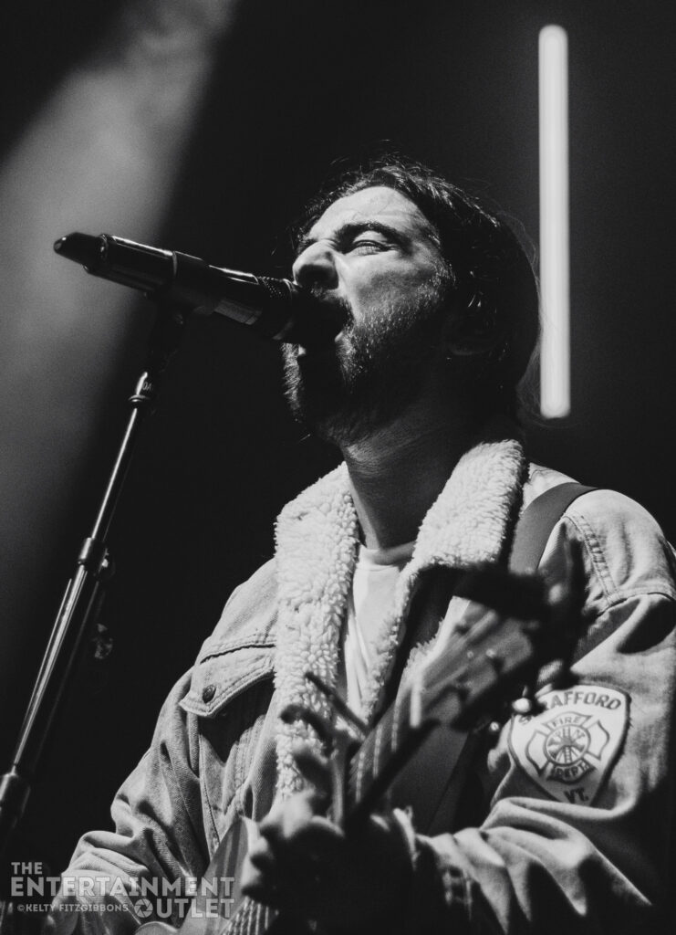 ALBUM REVIEW: Noah Kahan – Stick Season – October 2022 – The ...