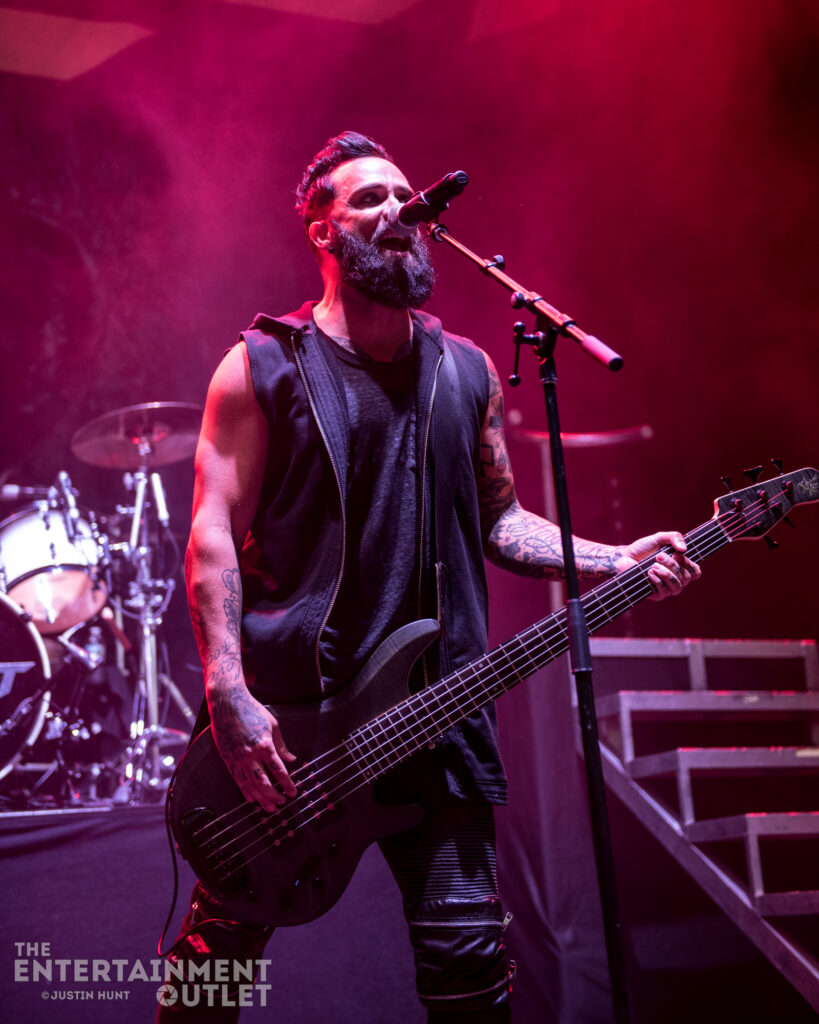 Theory of a Deadman and Skillet Announce Co-Headlining Tour – Winter ...